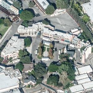 "Midwestern Street" filming location at Warner Brothers Studios in Los ...