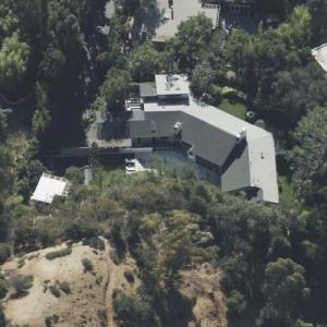 Amy Poehler's House in Beverly Hills, CA - Virtual Globetrotting