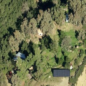 Neil Young's House (previously owned by Daryl Hannah) in Malibu, CA ...