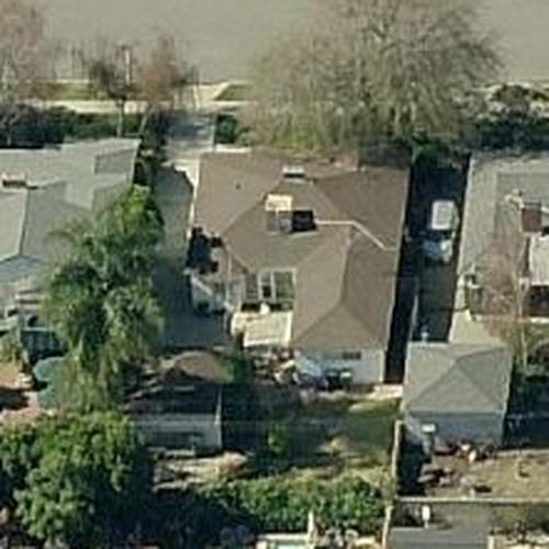 Ariel Winter's House in Los Angeles, CA - Virtual Globetrotting