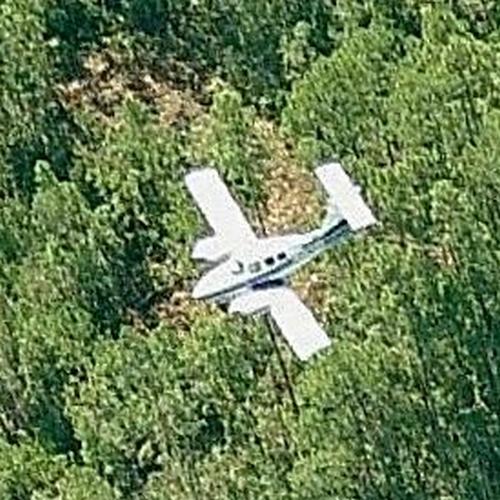 Small plane in flight in Daytona Beach, FL (Google Maps)