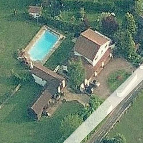 Nigel Farage's House in Berrys Green, United Kingdom (Google Maps)
