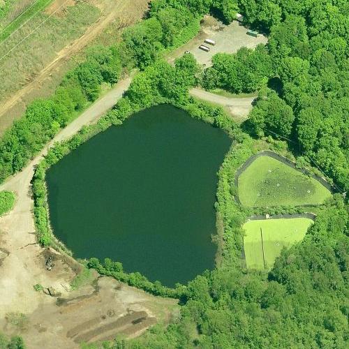 Rolling Knolls Landfill Superfund Site in Chatham, NJ (Google Maps)