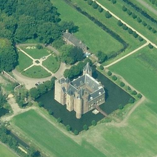 Slot Assumburg in Heemskerk, Netherlands (Google Maps)