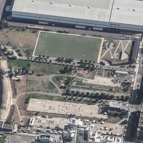 Bushwick Inlet Park in New York, NY - Virtual Globetrotting