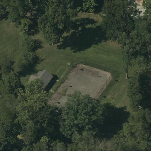 Geographical center of Indiana in Indianapolis, IN - Virtual Globetrotting