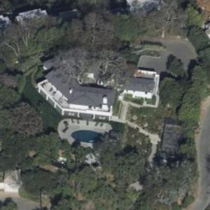 Alex Cooper’s House in Studio City, Los Angeles, CA - Virtual Globetrotting