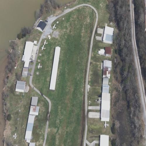 Sky Ranch Airport in Knoxville, TN (Google Maps)