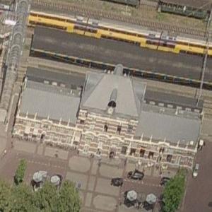 Hoorn Railway Station in Hoorn, Netherlands - Virtual Globetrotting