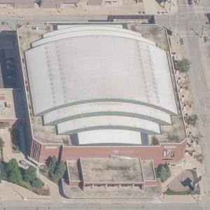 UW–Milwaukee Panther Arena in Milwaukee, WI - Virtual Globetrotting