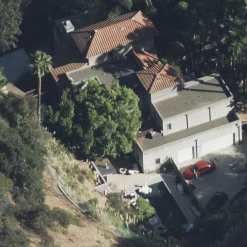 Christina Applegate's House in Los Angeles, CA - Virtual Globetrotting