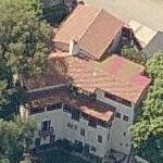 Heather Graham's House in Los Angeles, CA - Virtual Globetrotting